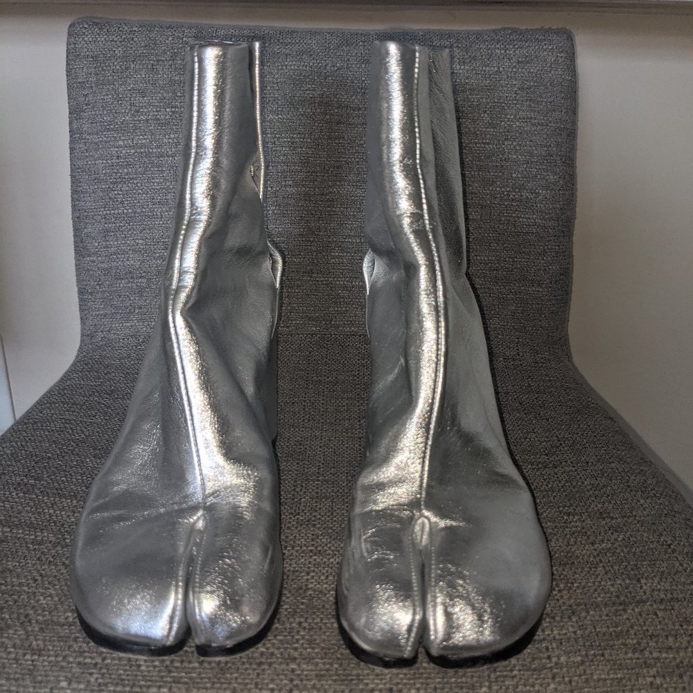 Maison Margiela (Paris) Tabi Silver Boots - Gem
